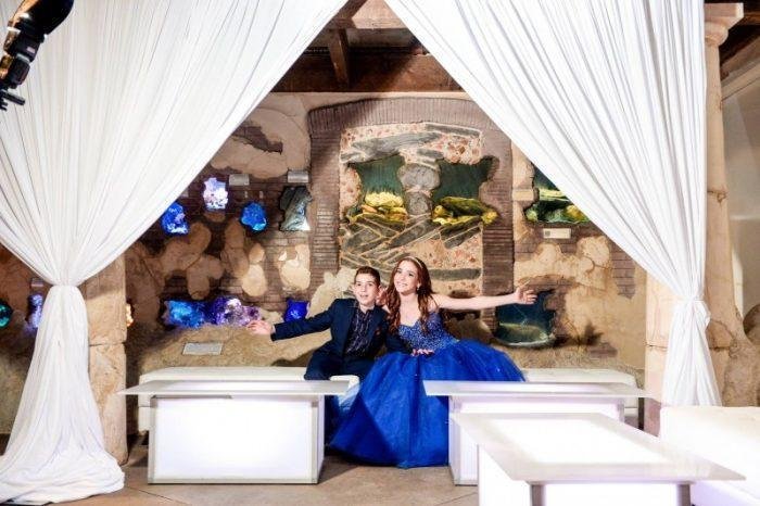 A B'nai Mitzvah At An Aquarium | MitzvahMarket